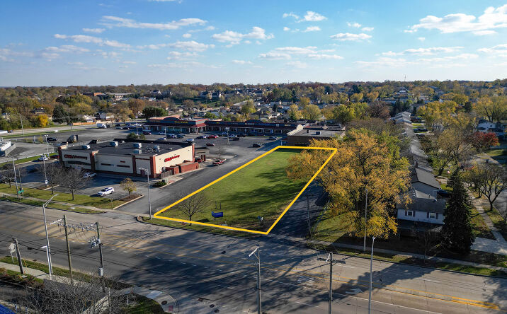 8853 W 87th St, Hickory Hills, IL 60457 | Crexi.com