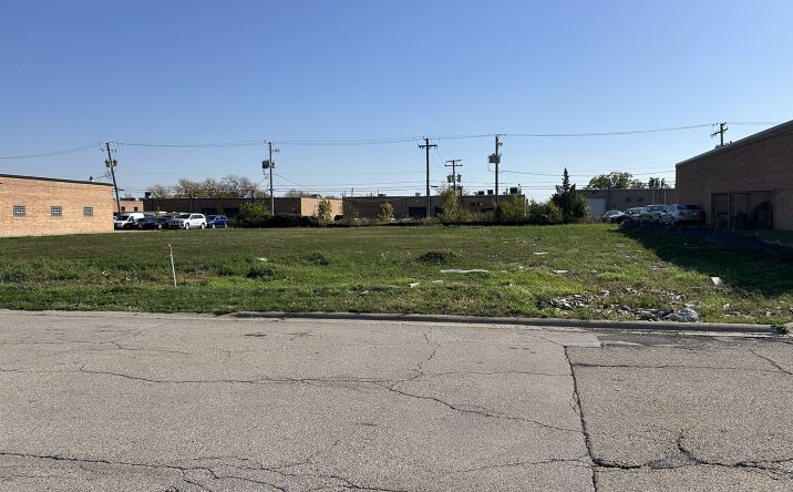 525 Estes Ave, Schaumburg, IL 60193 | Crexi.com