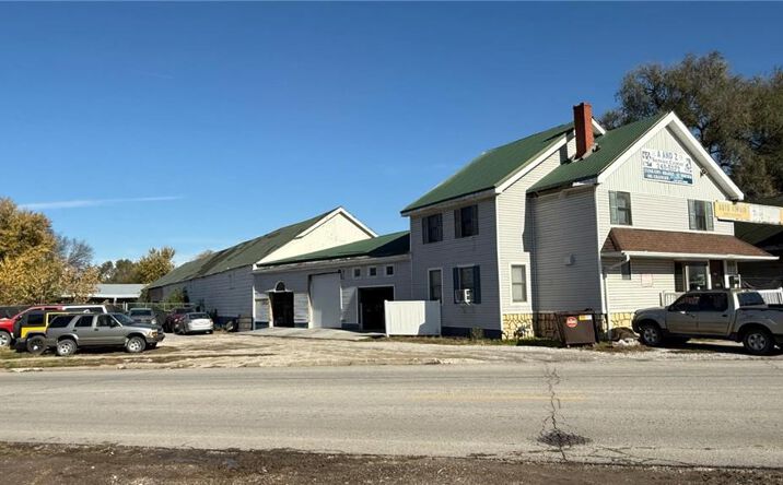 1005 Garfield Avenue, St Joseph, MO 64503 | Crexi.com