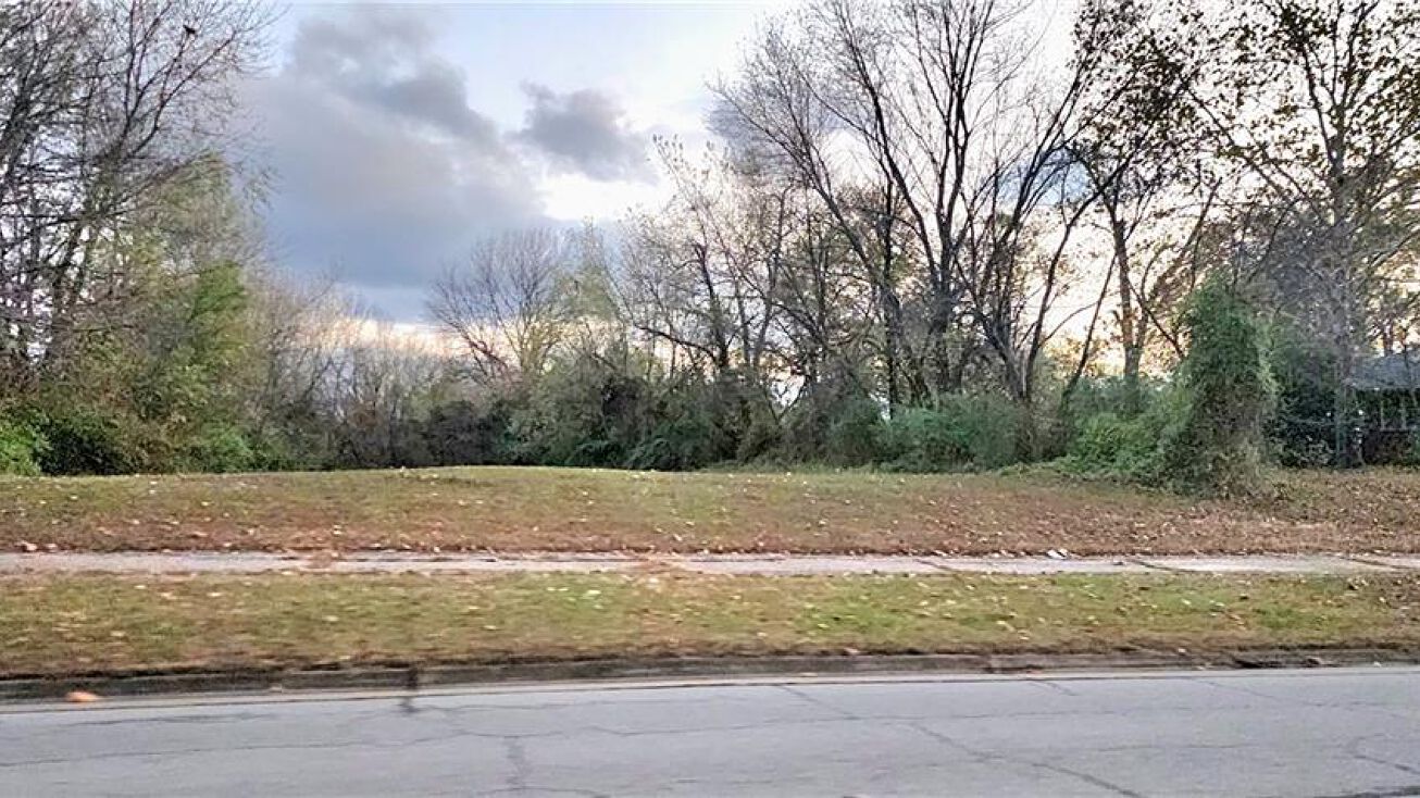 E Centennial Drive, Pittsburg, KS 66762 | Crexi.com