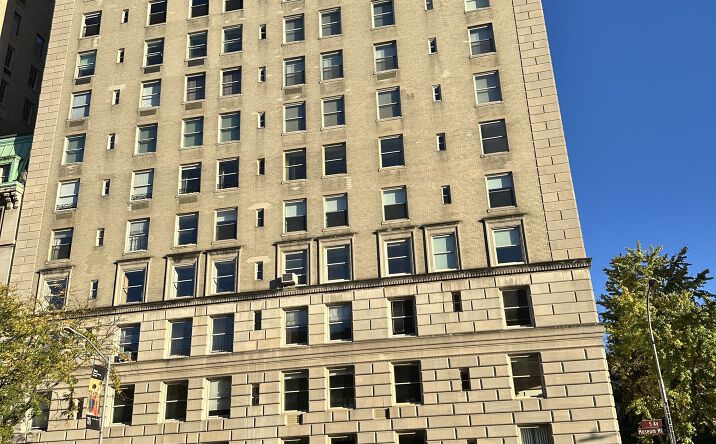 1010 5th Ave, New York, NY 10028 | Crexi.com