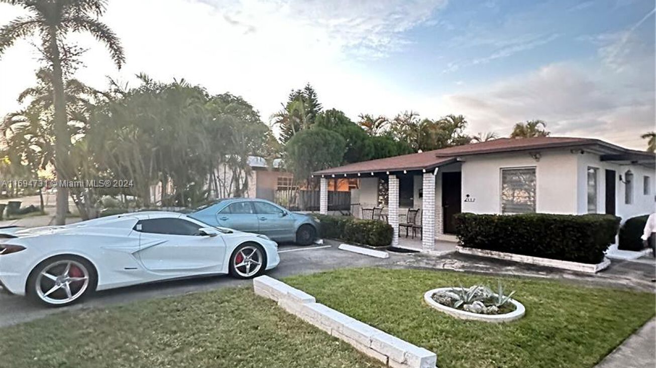 809 NE 2nd St, Hallandale Beach, FL 33009 | Crexi.com