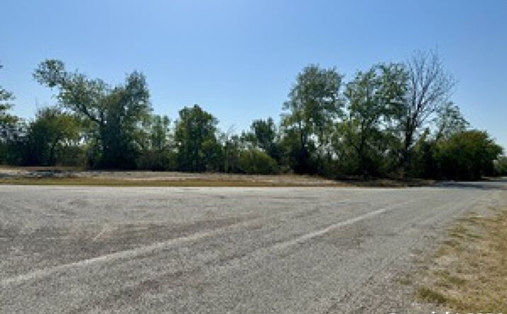 803 Co Rd 6612, Devine, TX 78016 | Crexi.com