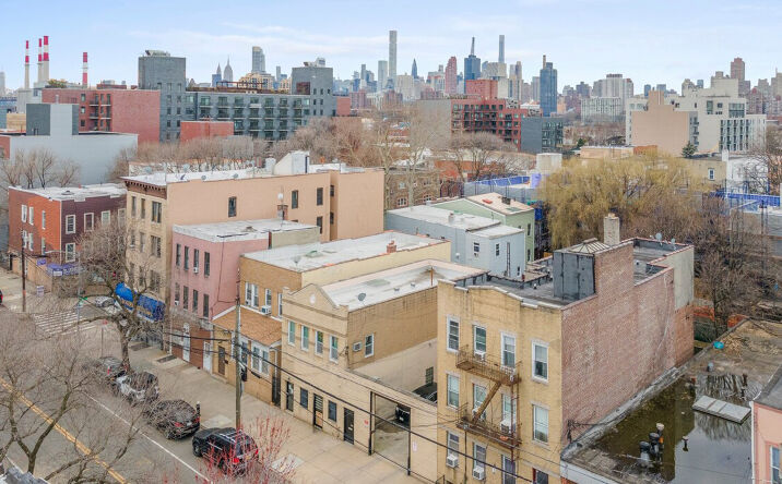 31-30 14th St, Queens, NY 11106 | Crexi.com