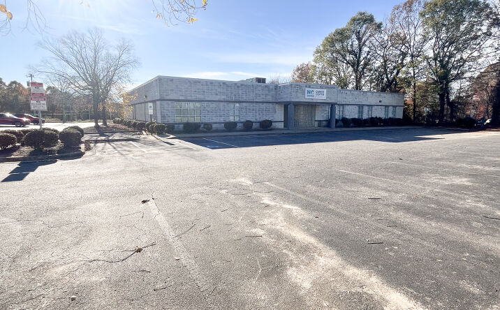 1391 BESSEMER CITY RD Gastonia NC 28052-1106 APN: 137614 | Crexi.com