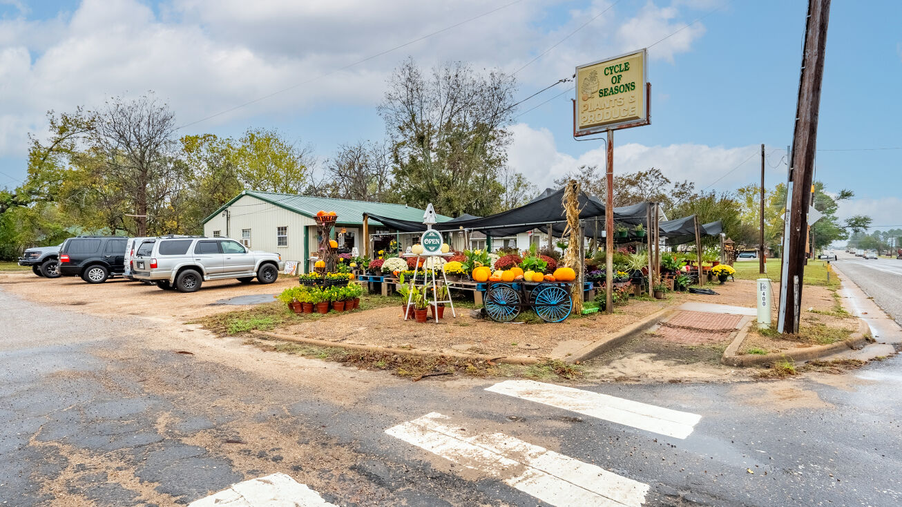 400 N Main St, Lindale, TX 75771 | Crexi.com