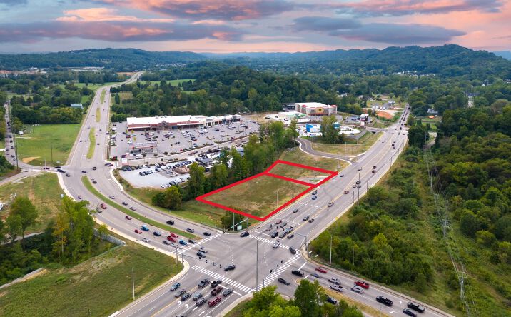 6701 Oak Ridge Hwy, Knoxville, TN 37931 | Crexi.com