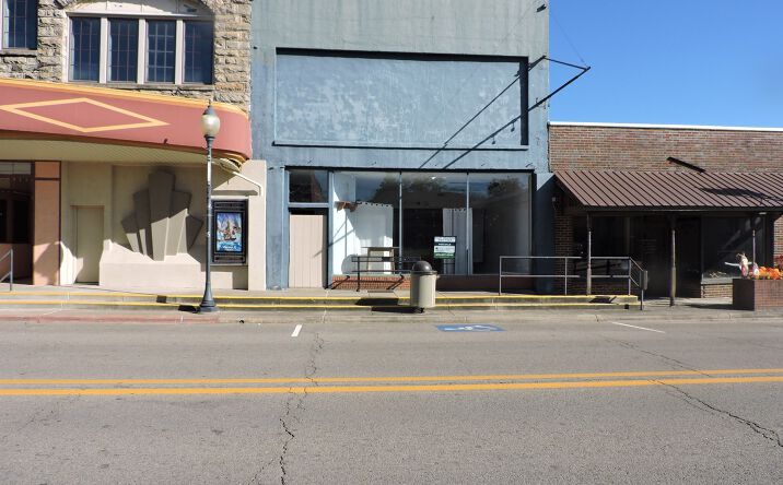 289 S Main St, Waldron, AR 72958 | Crexi.com