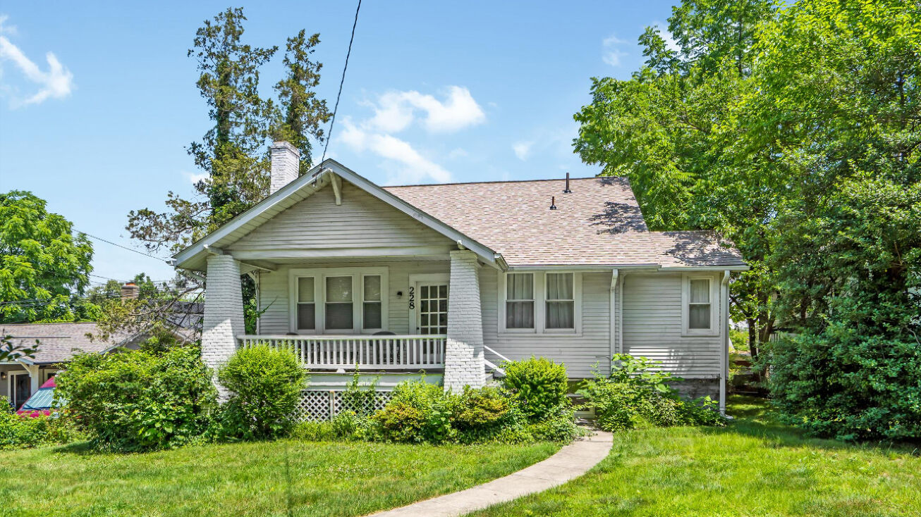 228 Manor Cir, Takoma Park, MD 20912 | Crexi.com
