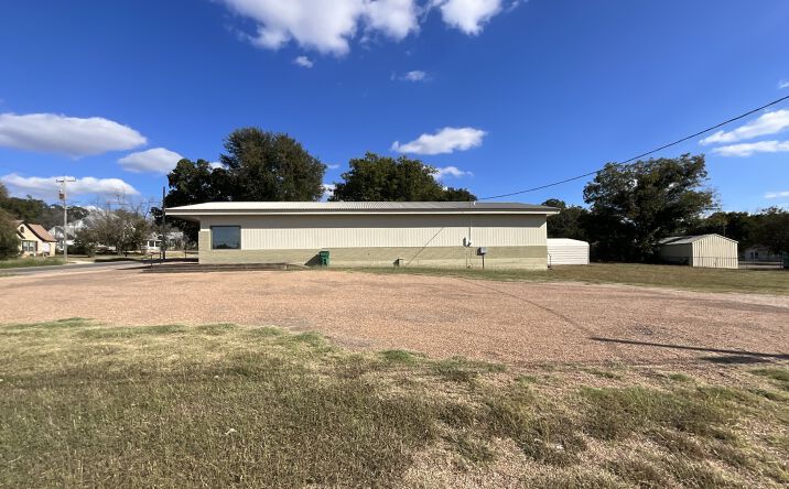 502 E Main St, Hamilton, TX 76531 | Crexi.com