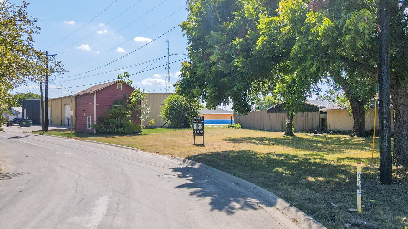 606 Wainwright St, Denton, TX 76201 | Crexi.com