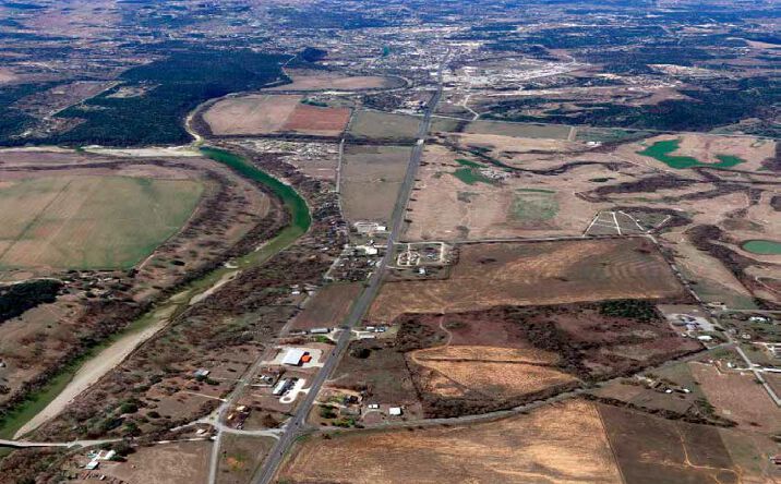 208 NE BIG BEND TR Glen Rose TX 76043 APN: R000048815 | Crexi.com