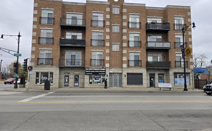 3152 W Devon Avenue, Chicago, IL 60659 | Crexi.com