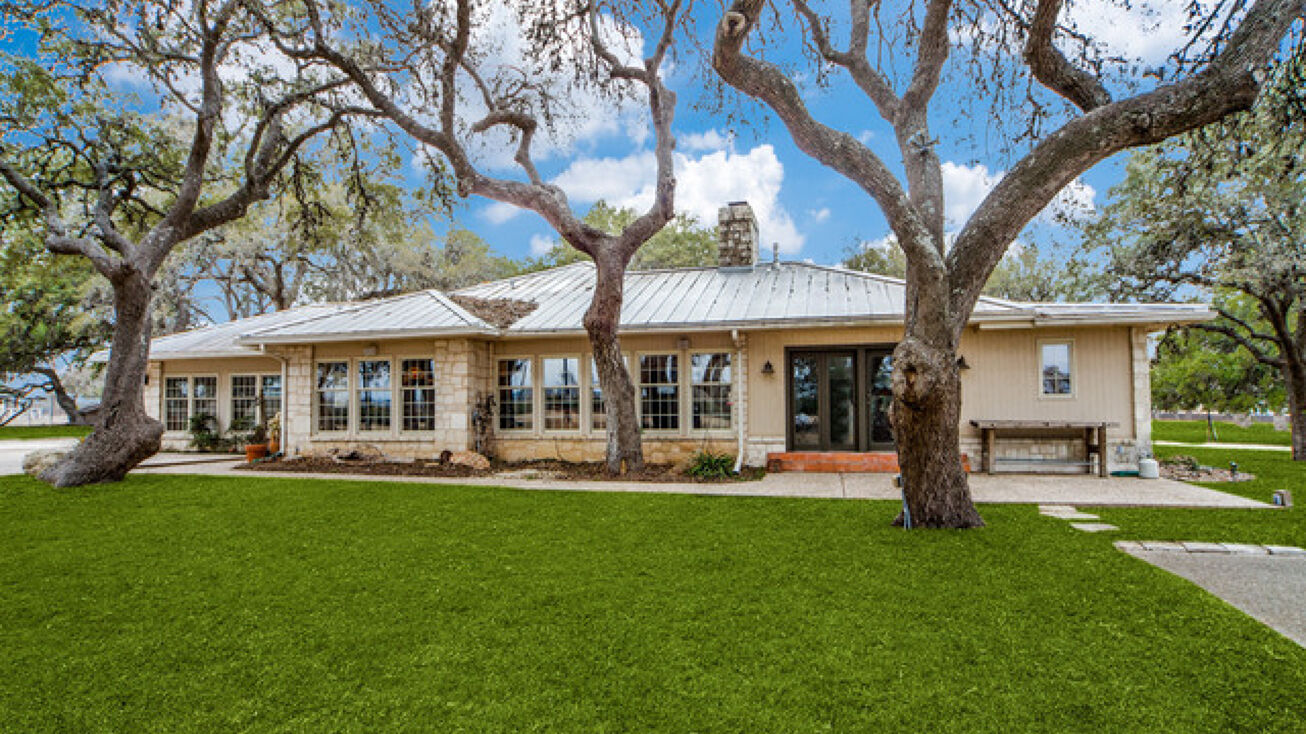 6 Old Fredericksburg Rd, Boerne, TX 78015 | Crexi.com
