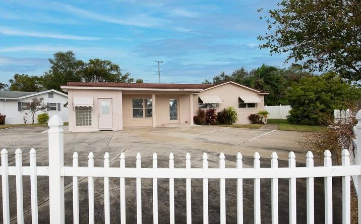 8588 Starkey Rd, Seminole, FL 33777 | Crexi.com