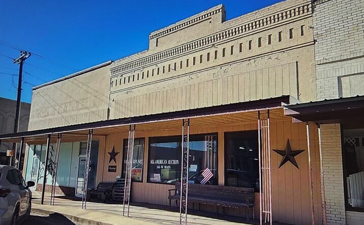 806 W 4th Street, Cameron, TX 76520 | Crexi.com