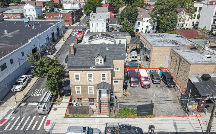 14-07 113th St, Queens, NY 11356 | Crexi.com