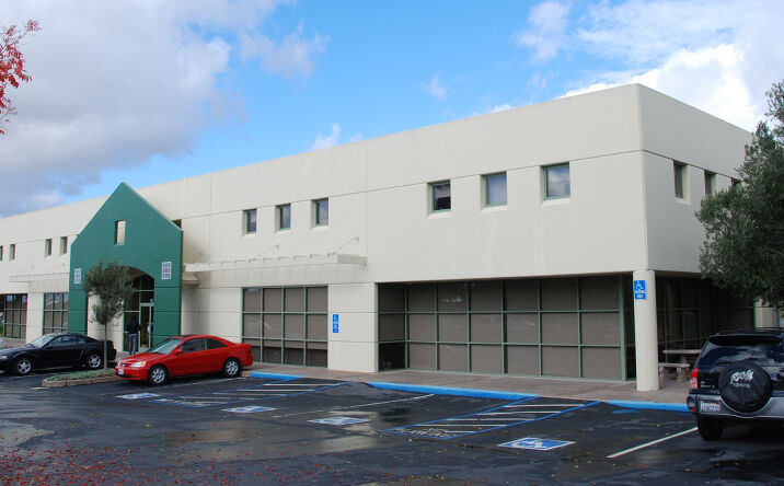 10 EXECUTIVE CT Napa CA 94558-6331 APN: 057-230-008-000 | Crexi.com