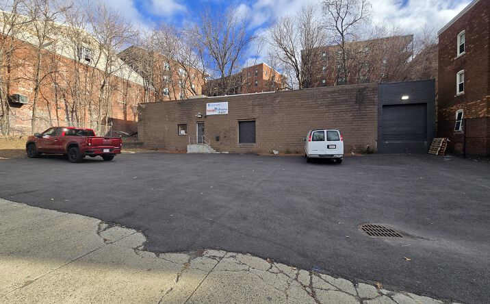 465 TAYLOR ST Springfield MA 01105-1111 APN: 114300098 | Crexi.com