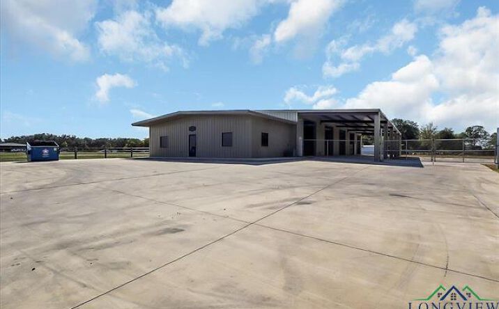 1609 N Jefferson Ave, Mount Pleasant, TX 75455 | Crexi.com
