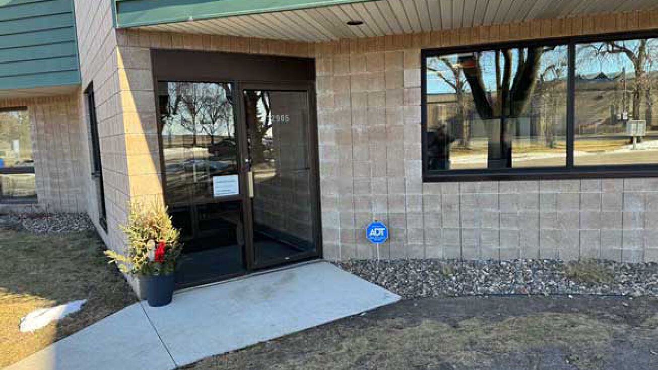 12905 Pioneer Trail, Eden Prairie, MN 55347 | Crexi.com