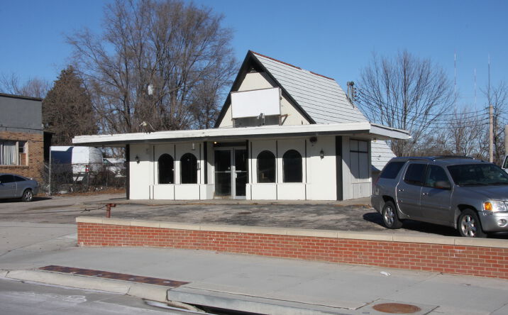 7066 MAPLE ST Omaha NE 68104 | Crexi.com