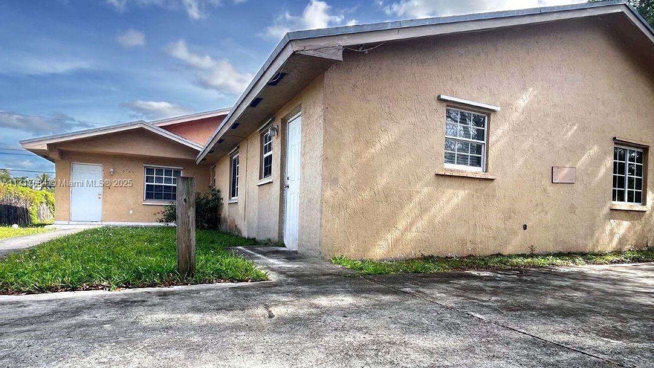 15741 NW 40th Ct, Miami Gardens, FL 33054 | Crexi.com