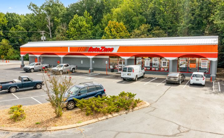 30703 Broad St, Bruceton, TN 38317 | Crexi.com