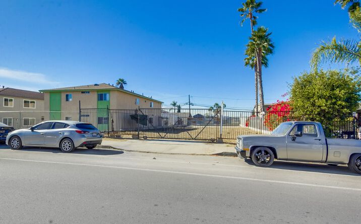 969 Gillespie Dr, Spring Valley, CA 91977 | Crexi.com