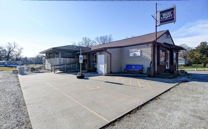 104 W Taylorville Road, Taylorville, IL 62568 | Crexi.com