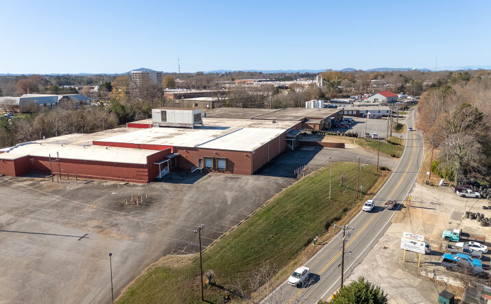 750 18th St NE, Hickory, NC 28601 | Crexi.com