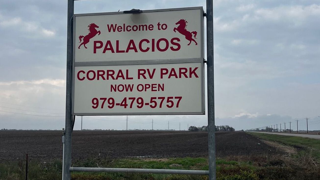 22014 State Highway 35 S, Palacios, TX 77465 | Crexi.com