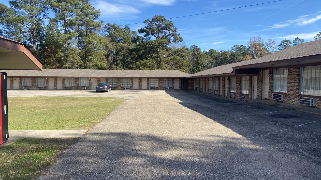 404 E Frontage Drive, Wiggins, MS 39577 | Crexi.com