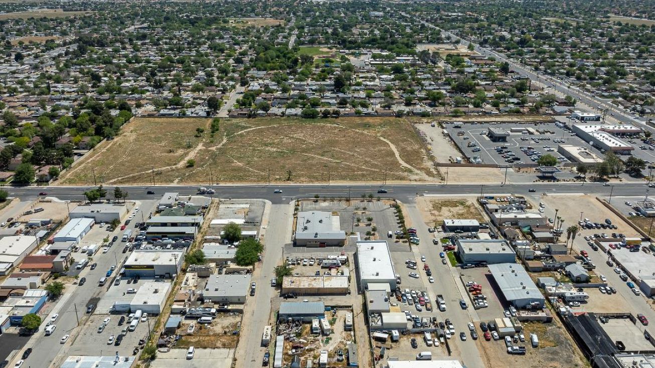 Trevor Ave, Lancaster, CA 93534 | Crexi.com