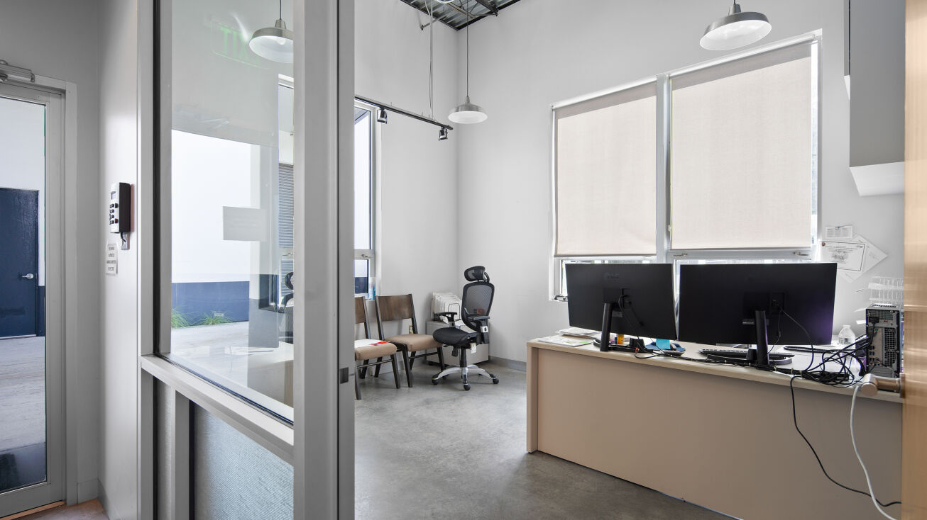 Confidential Naples Fl 34110 Crexi