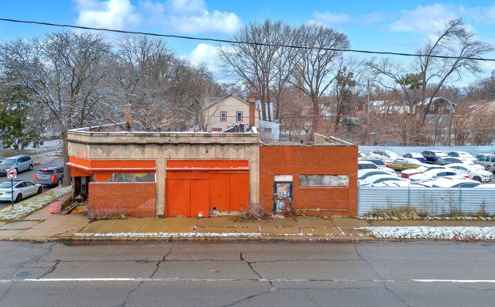 16601 - 16625 W Grand River Ave, Detroit, MI 48227 | Crexi.com