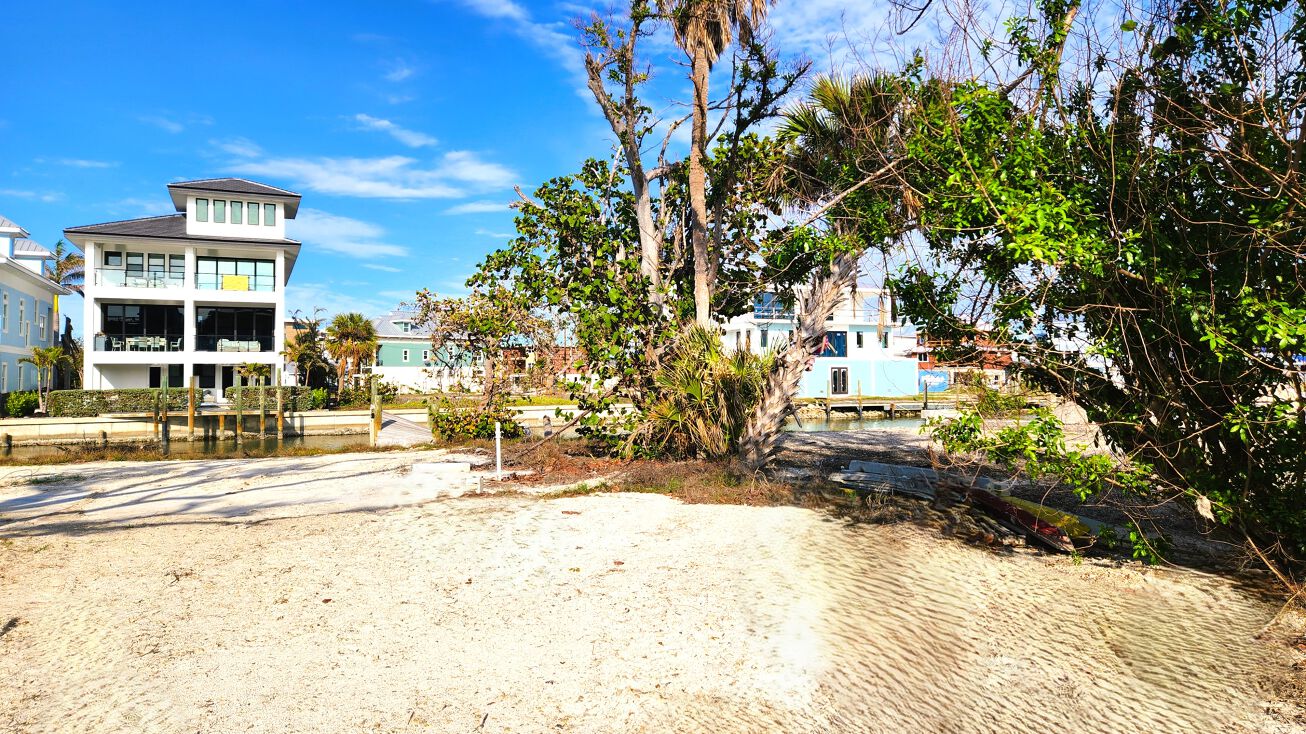 1339 Santos Rd, Fort Myers Beach, FL 33931 | Crexi.com