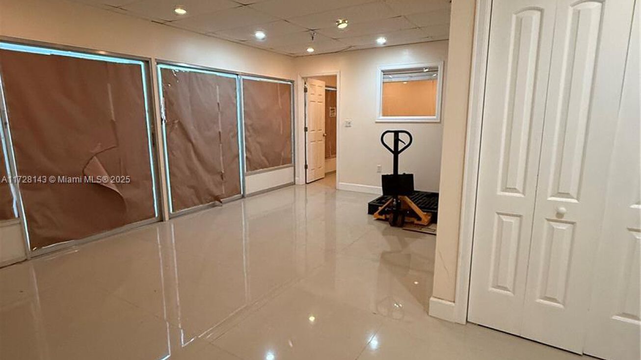 777 NW 72nd Ave # 2131, Miami, FL 33126 | Crexi.com