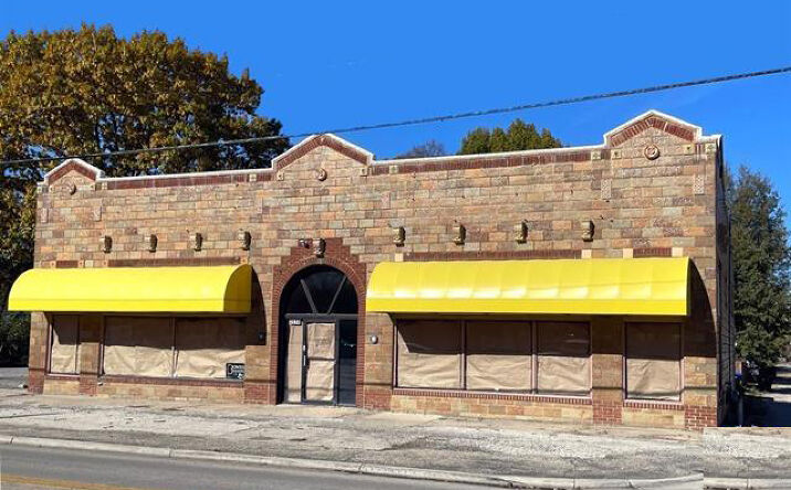 123 NW Jackson St, Topeka, KS 66603 | Crexi.com