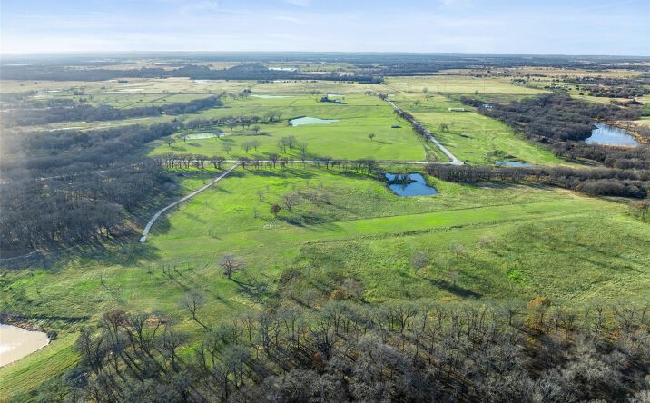 255 Smith Ranch Road, Tioga, TX 76271 | Crexi.com