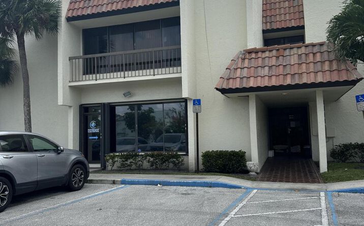 1840 Forest Hill Boulevard, Lake Clarke Shores, FL 33406 | Crexi.com