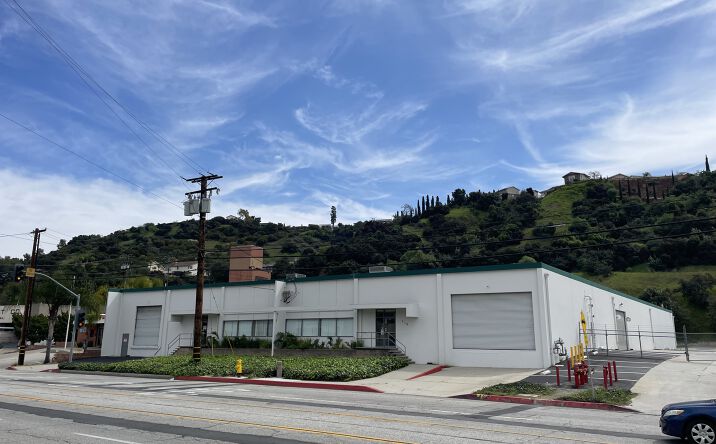 708 MONTEREY PASS RD Monterey Park CA 91754-3607 APN: 5252-003-058 ...