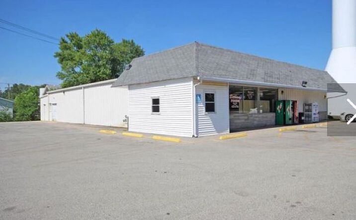 305 W MAIN ST Bethany IL 61914-1091 APN: 04-04-22-229-004 | Crexi.com