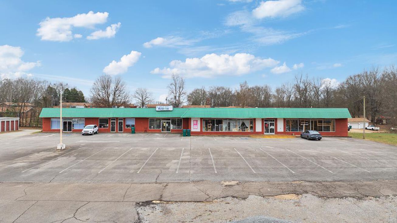 20314 Main St, Huntingdon, TN 38344 | Crexi.com