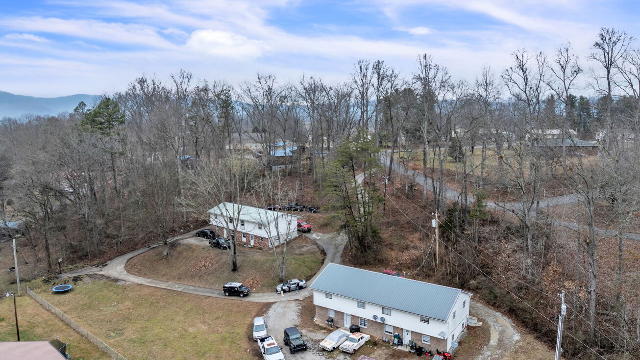 211 Timberlake Cir, Jacksboro, TN 37757 | Crexi.com