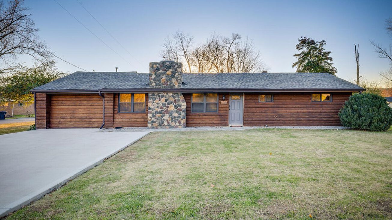 3216 Teaster Ln, Pigeon Forge, TN 37863 | Crexi.com