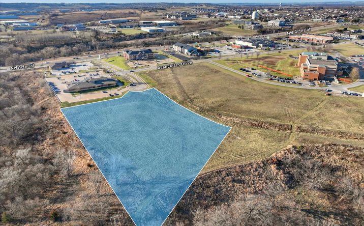 Dubuque, IA Commercial Real Estate for Sale | Crexi.com