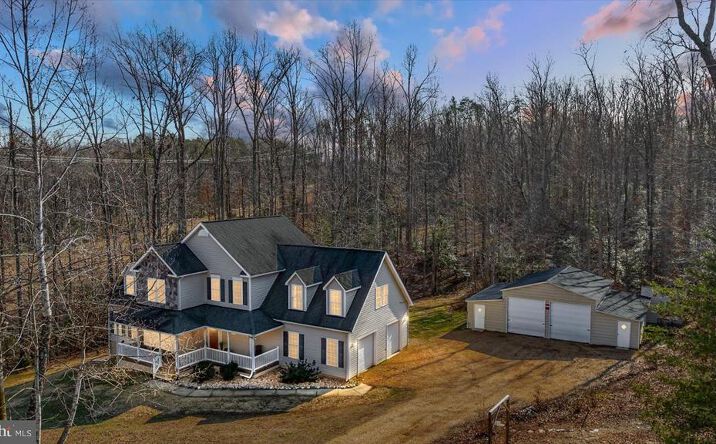 Michelle Nicely - Coldwell Banker Elite Fredericksburg | Crexi