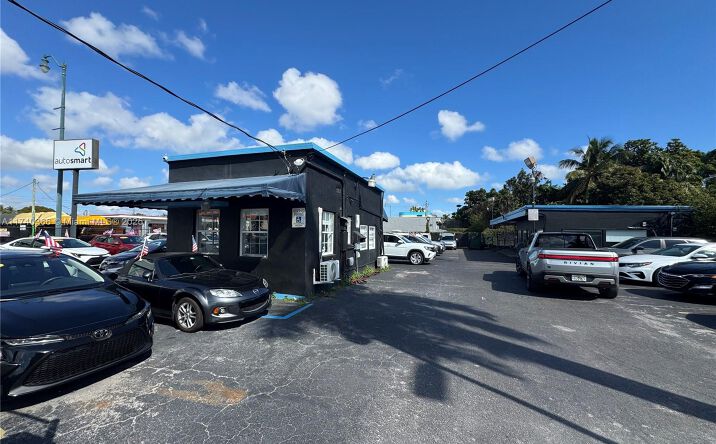 3130 SW 8th St, Miami, FL 33135 | Crexi.com