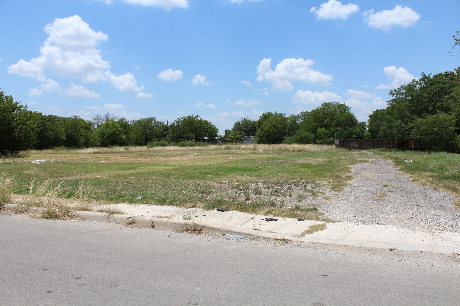 1119 Old Hwy 90 W, San Antonio, TX 78237 | Crexi.com